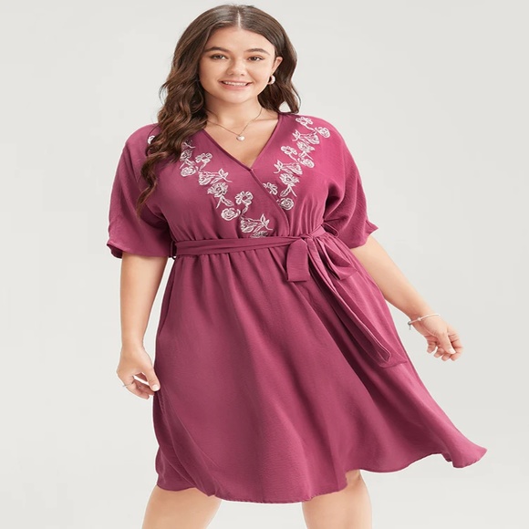 BloomChic | Dresses | Bloomchic Rose Floral Embroidered Dolman Sleeve ...